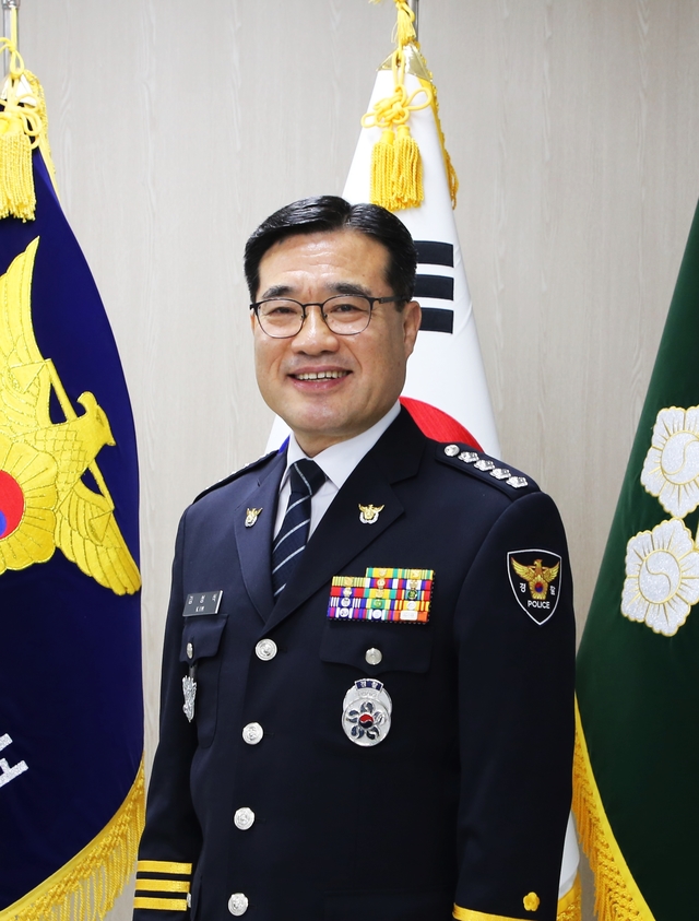 새인물/ 김성식 청주청원경찰서장 취임 “시민을 가족처럼”